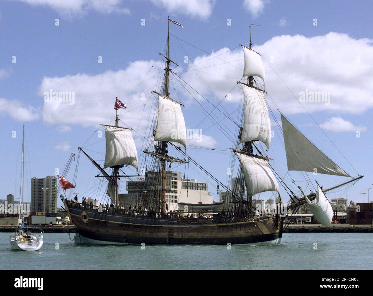 A replica of Captain James Cook's "Endeavour" leaves Honolulu Harbor ...