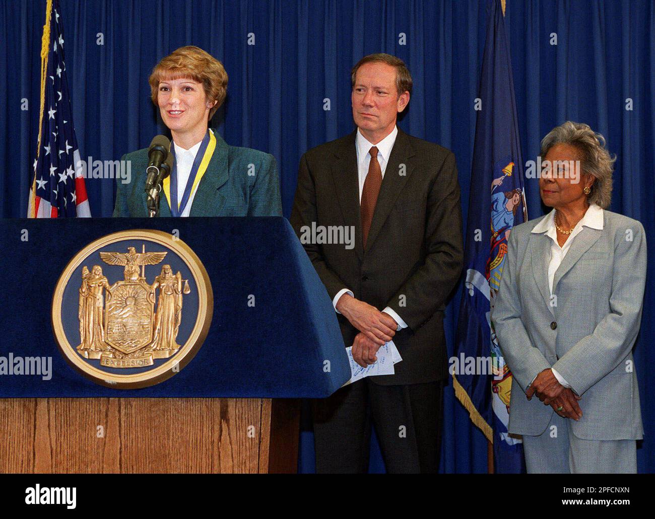Air Force Col. Eileen Collins of Elmira, N.Y., speaks in New York City ...