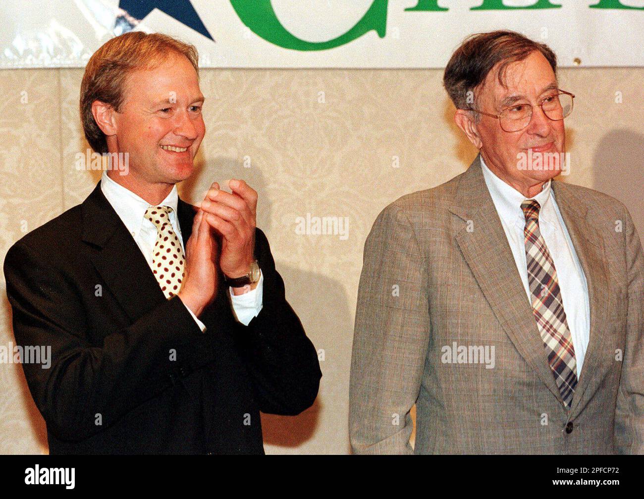 Warwick, R.I., Mayor Lincoln Chafee, left, shown at a fundraiser, July ...