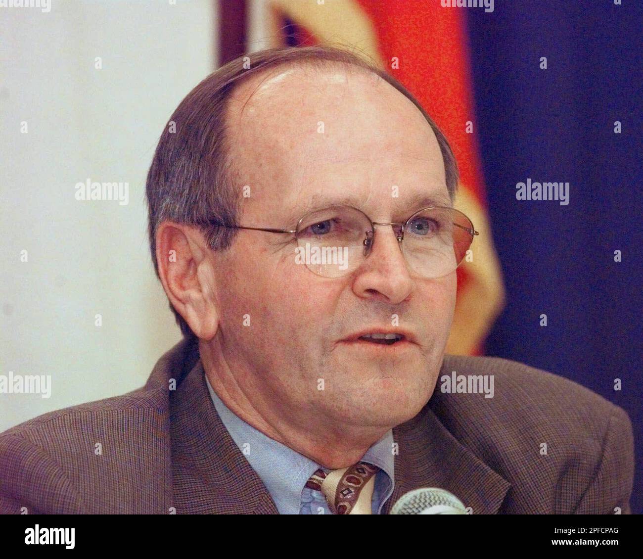 This is an Aug. 1999 photo of Bill Hawks at a debate in Jackson, Miss ...
