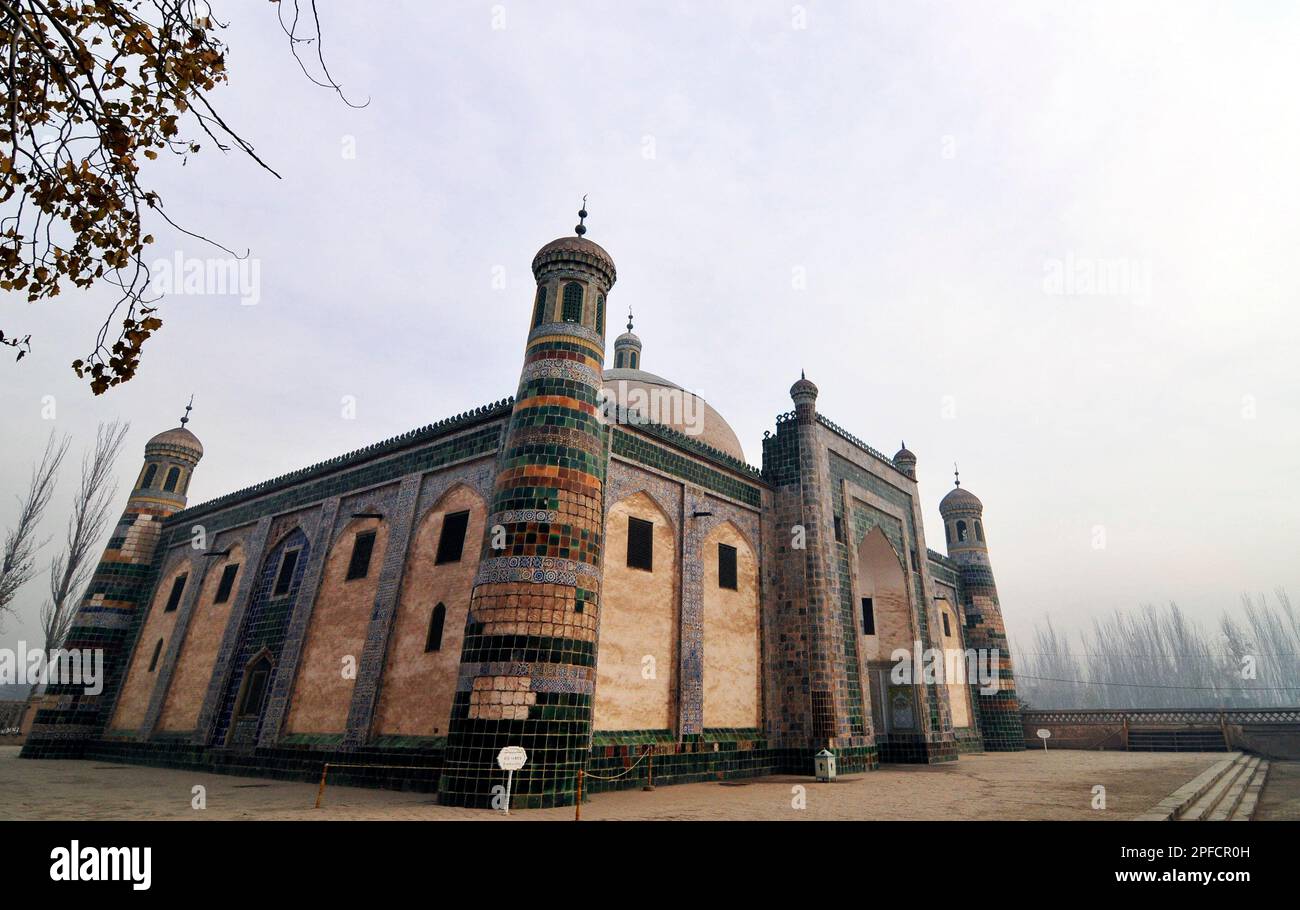 The Apakh Hoja Mazar ( Afaq Khoja Mausoleum ) near Kashgar, Xinjiang ...