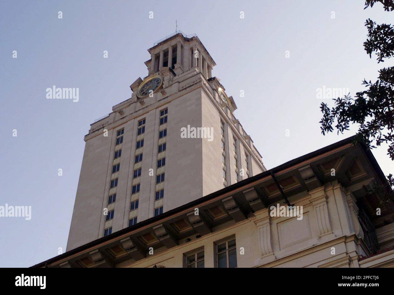 The Main Bell Tower at the University of Texas is shown Wednesday, Sept ...