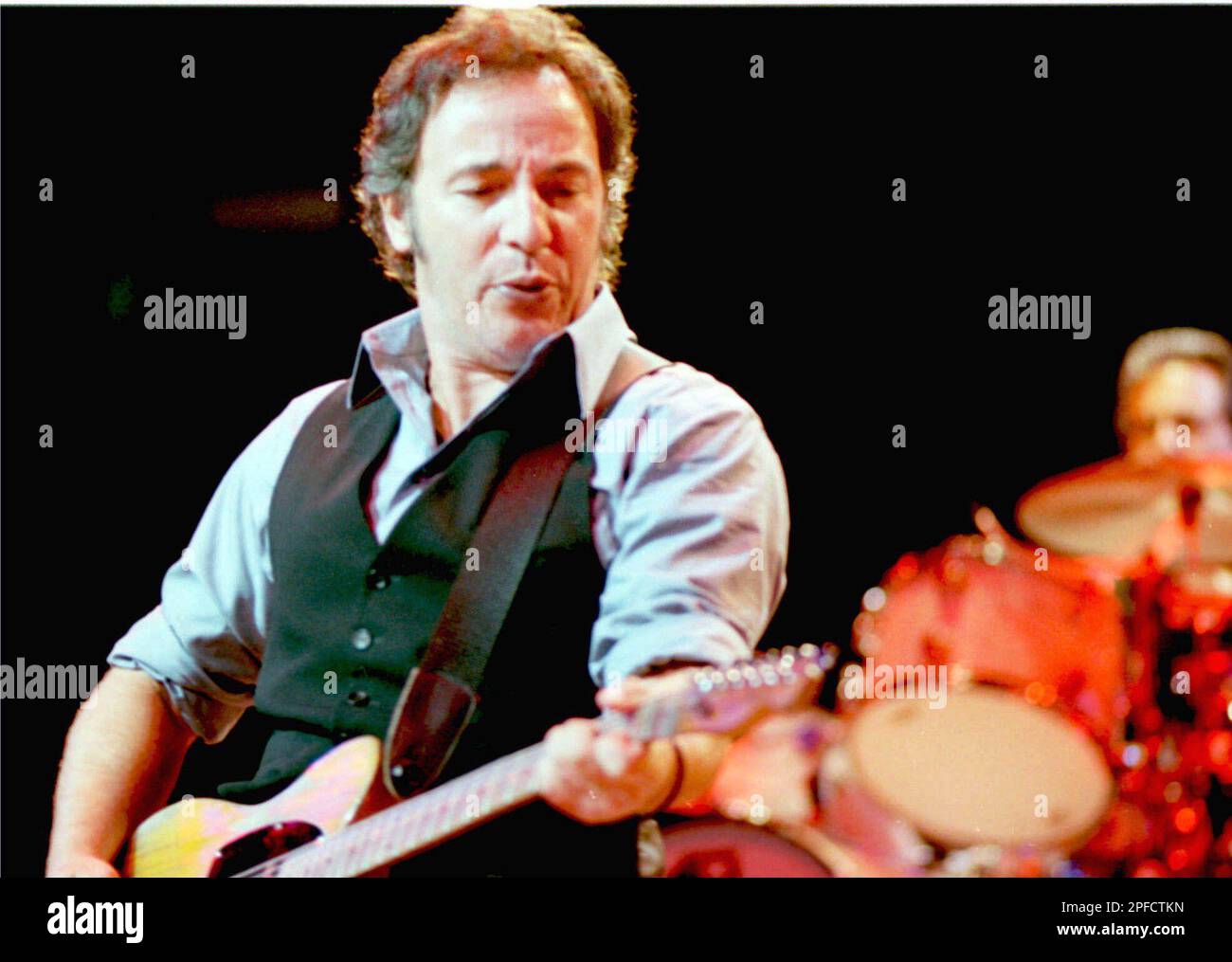 Bruce Springsteen and the E Street Band perform Monday, Sept. 13, 1999 ...