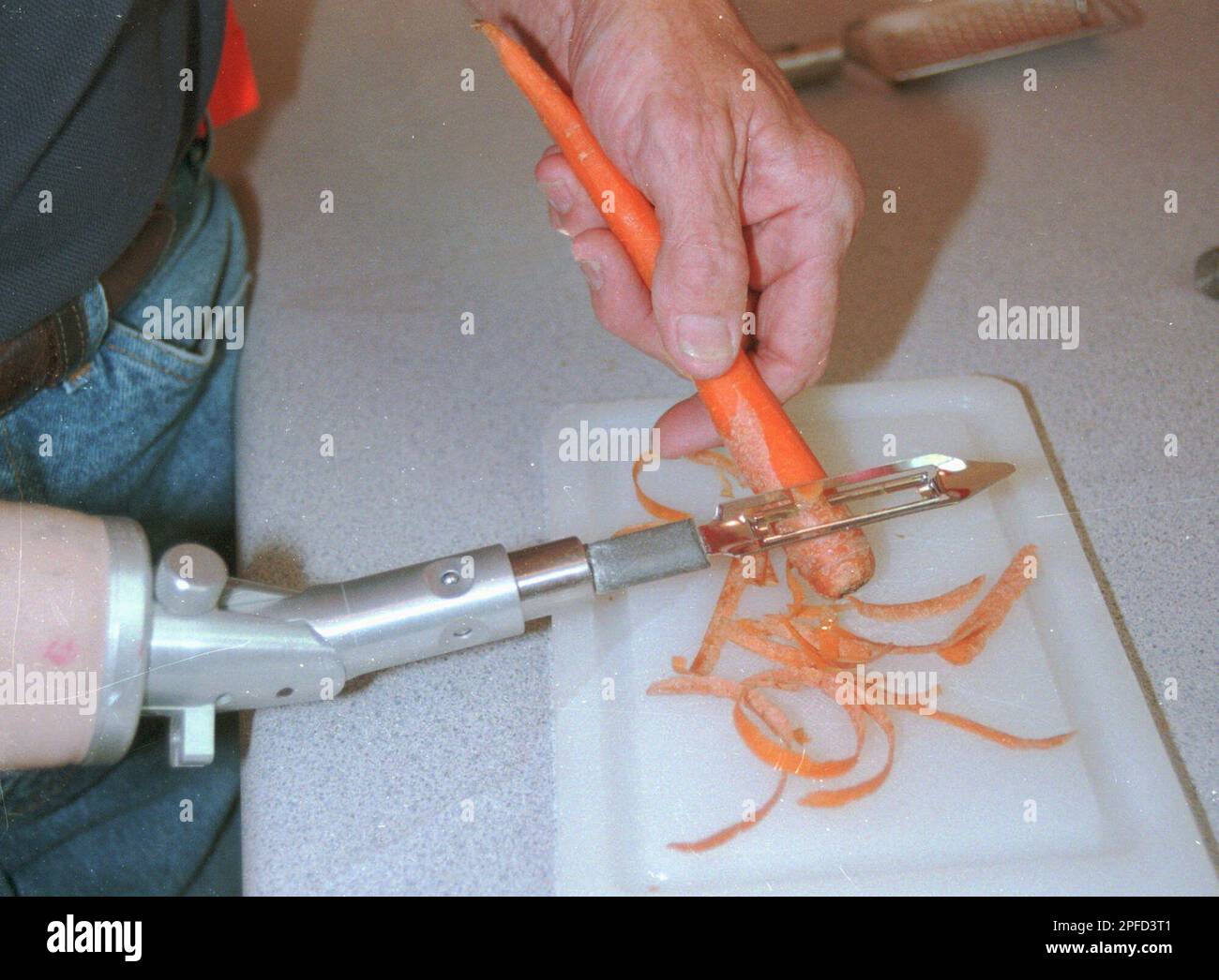 Ron Farquarson demonstrates the Preston Terminal Device, in Brazoria ...