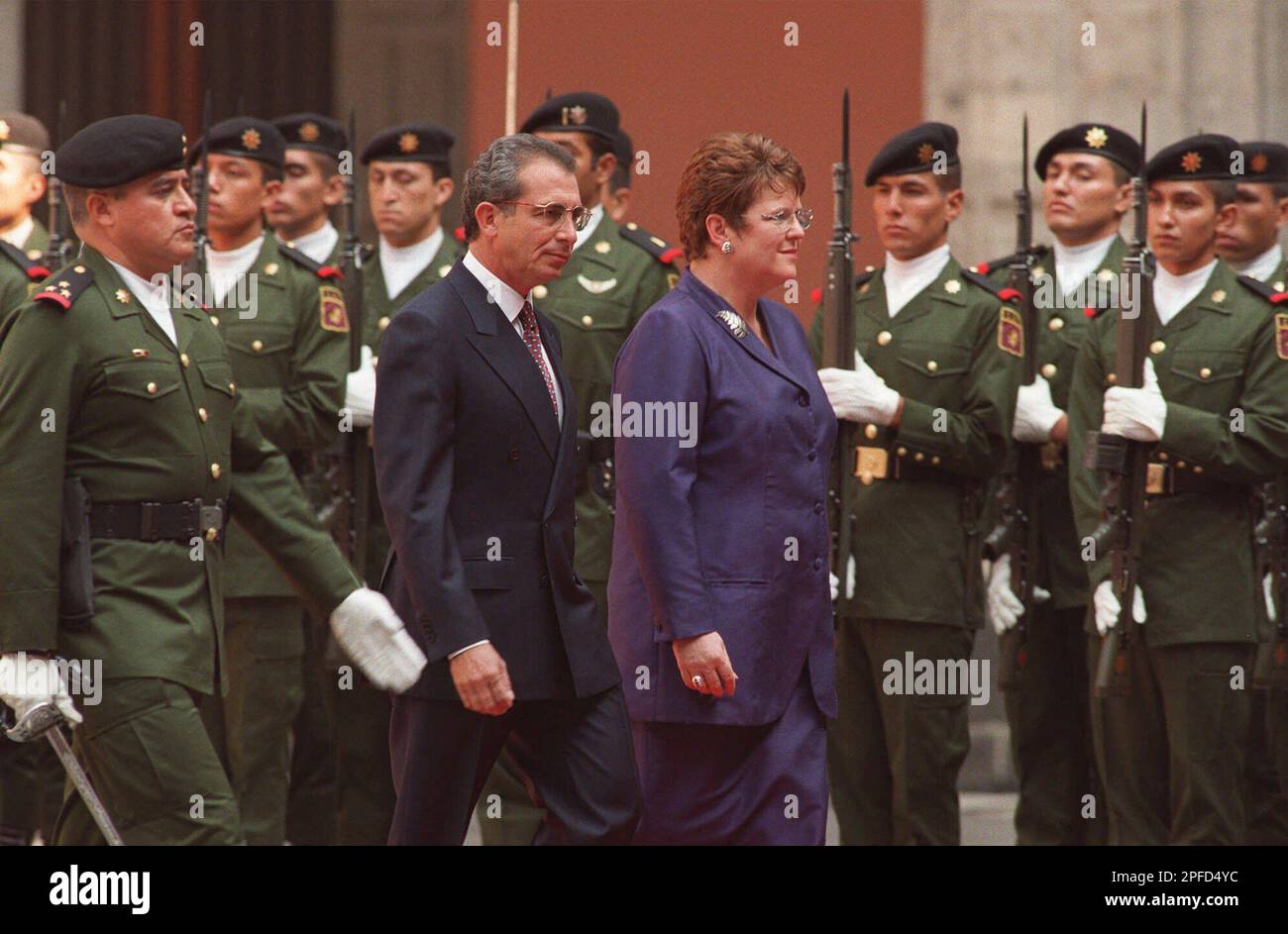 Mexico's President Ernesto Zedillo and New Zealand Prime Minister Jenny ...