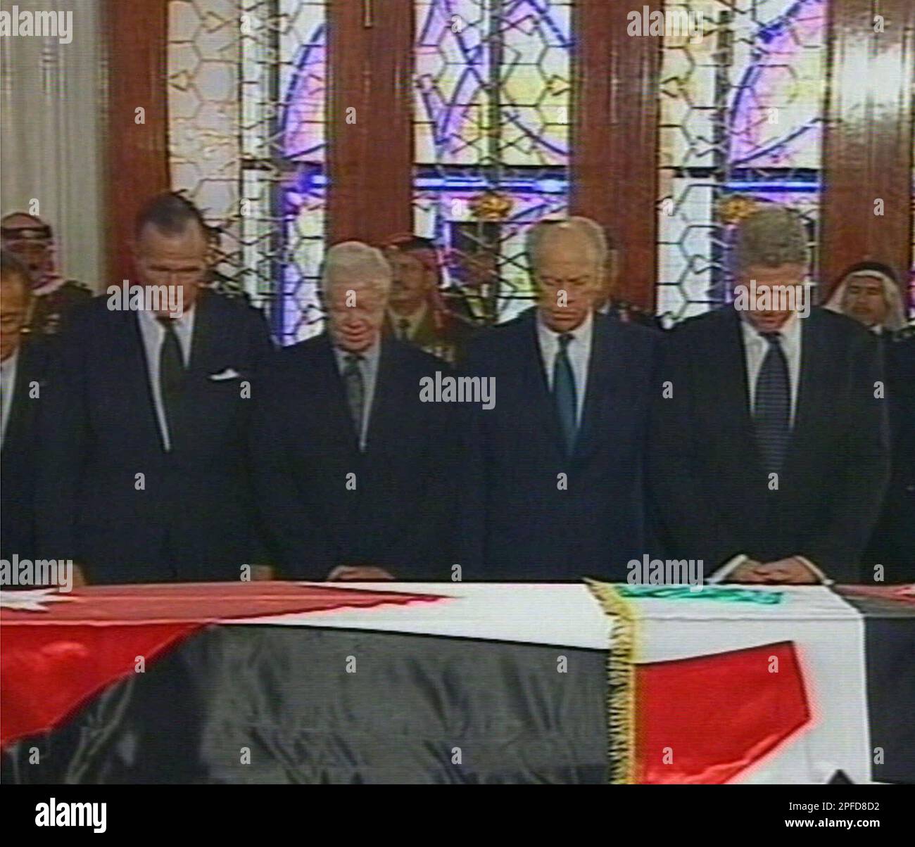 President Clinton, right, stands with from left, former United States ...