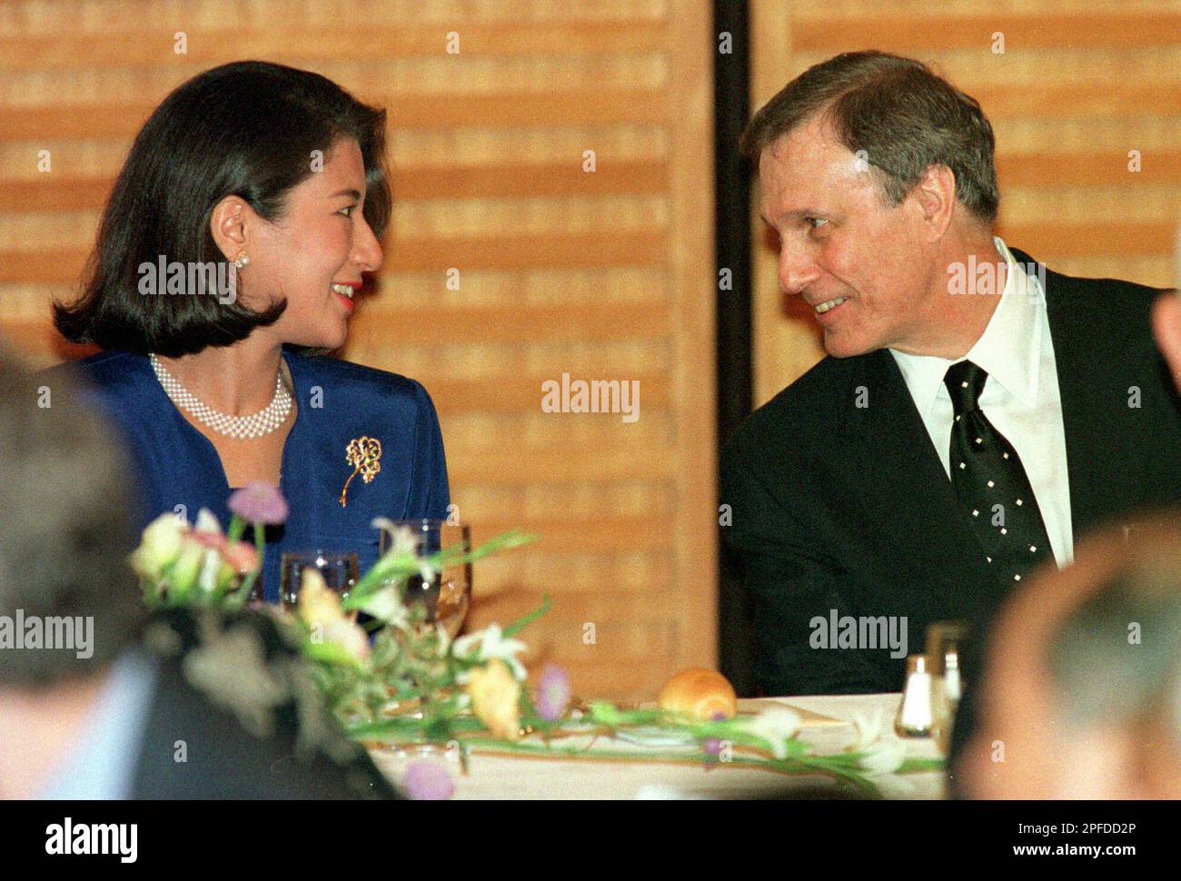 Harvard University President Neil Rudenstine talks with Japanese Crown ...