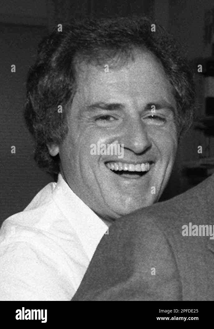 TV sportscaster Warner Wolf is shown in a Dec. 13, 1985 photo. (AP ...