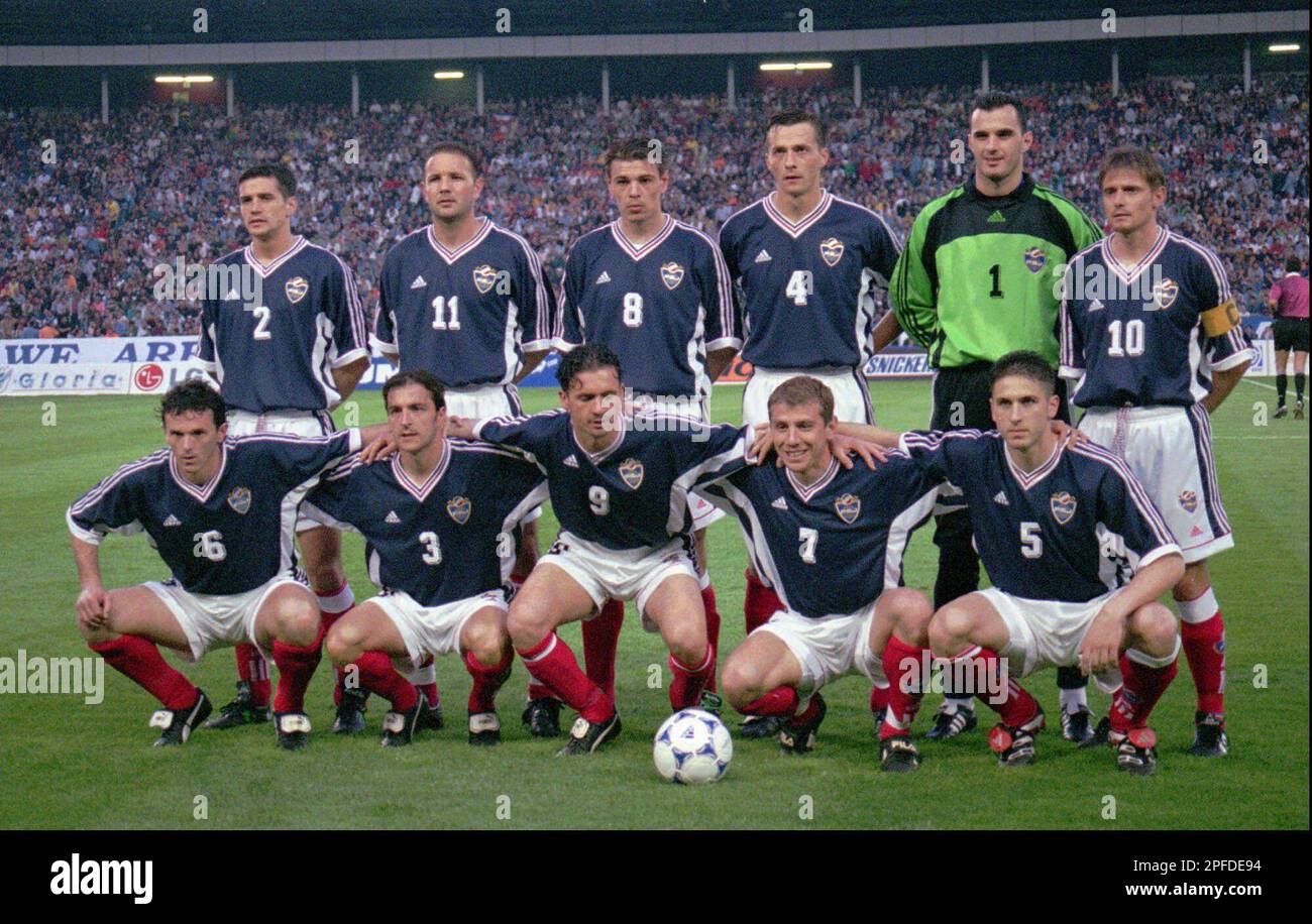 Team photo of Yugoslav soccer players, in Belgrade, Friday, May 29 ...