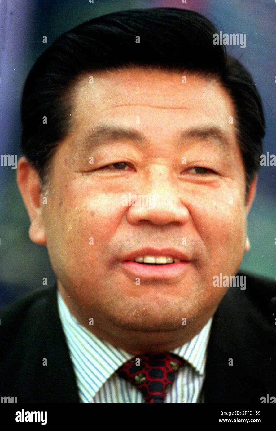 Jia Qinglin, who is elected Beijing mayor at the first session of 11th ...