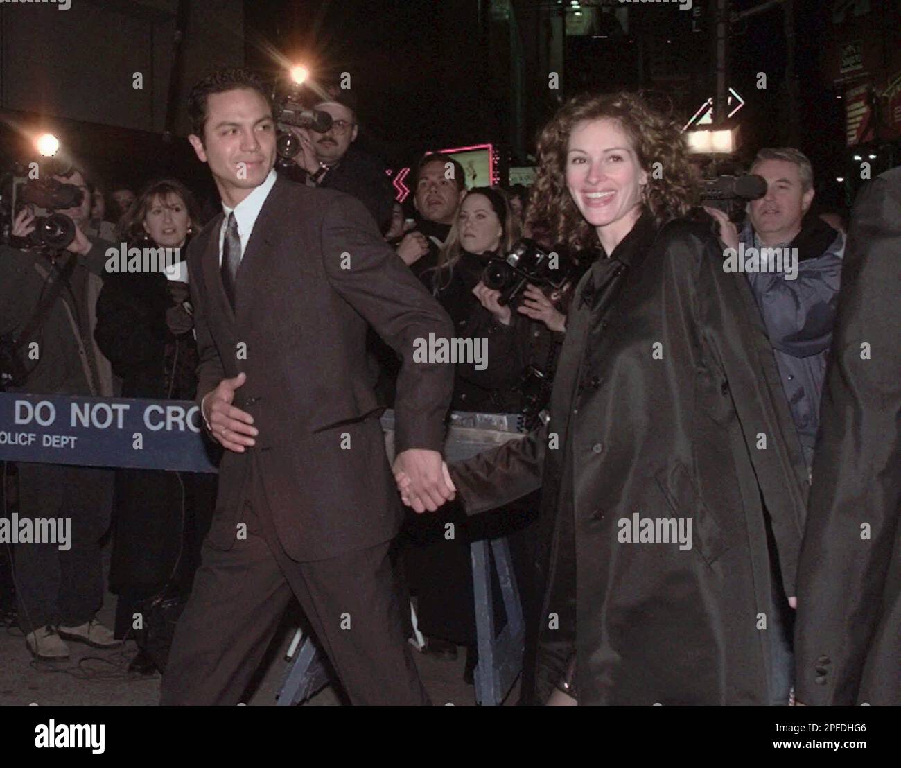 "Law and Order" actor Benjamin Bratt, left, and actress Julia Roberts ...