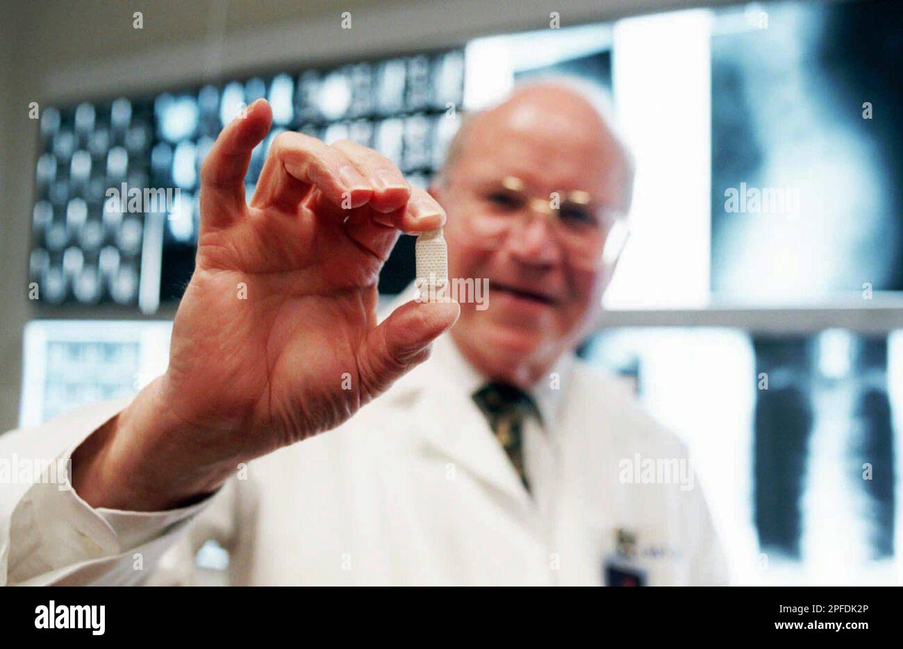 Neurologist Dr. Charles D. Ray, shown Dec. 11, 1997, in Norfolk Va ...