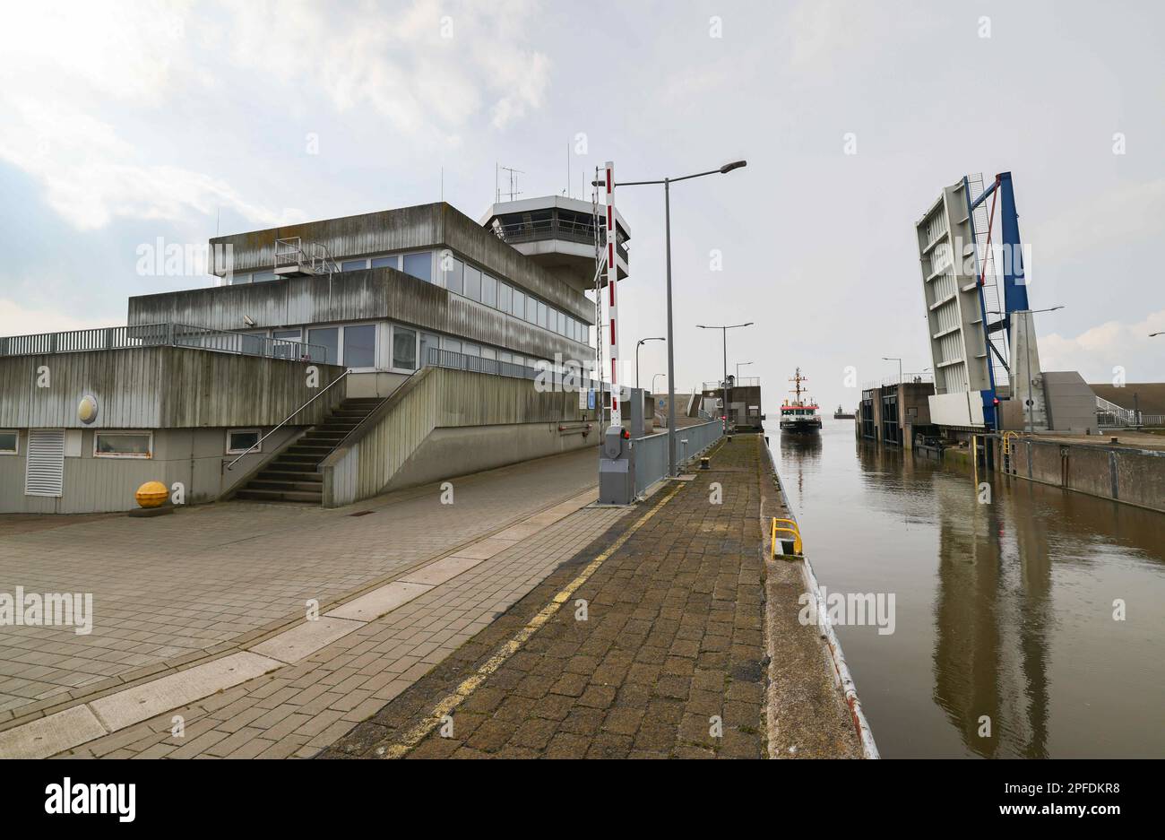 Wesselburenerkoog, Germany. 09th Mar, 2023. The wagon beam bascule ...