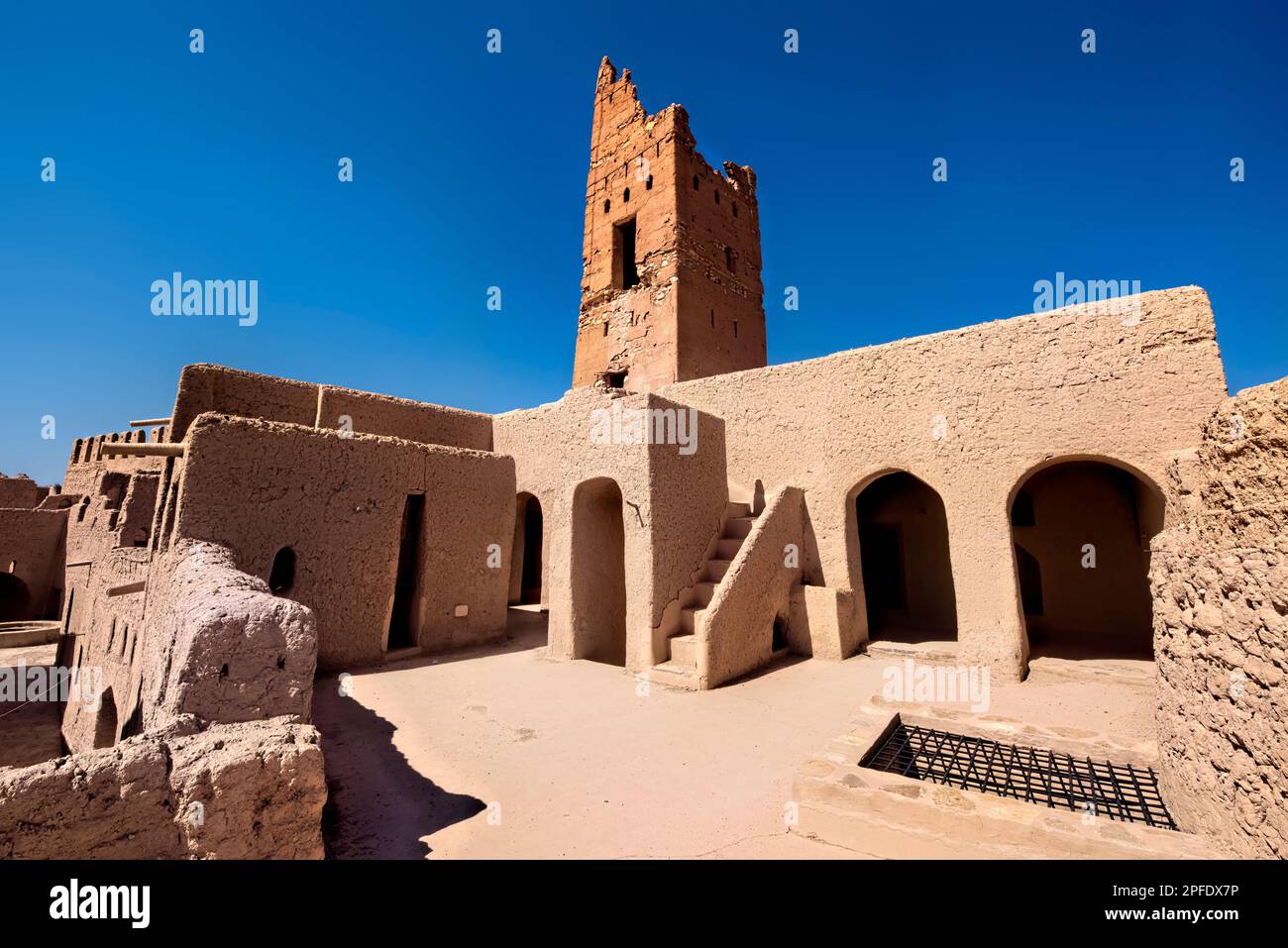 Ruined old walled village of Harat al Bilad, Manah, Oman Stock Photo ...