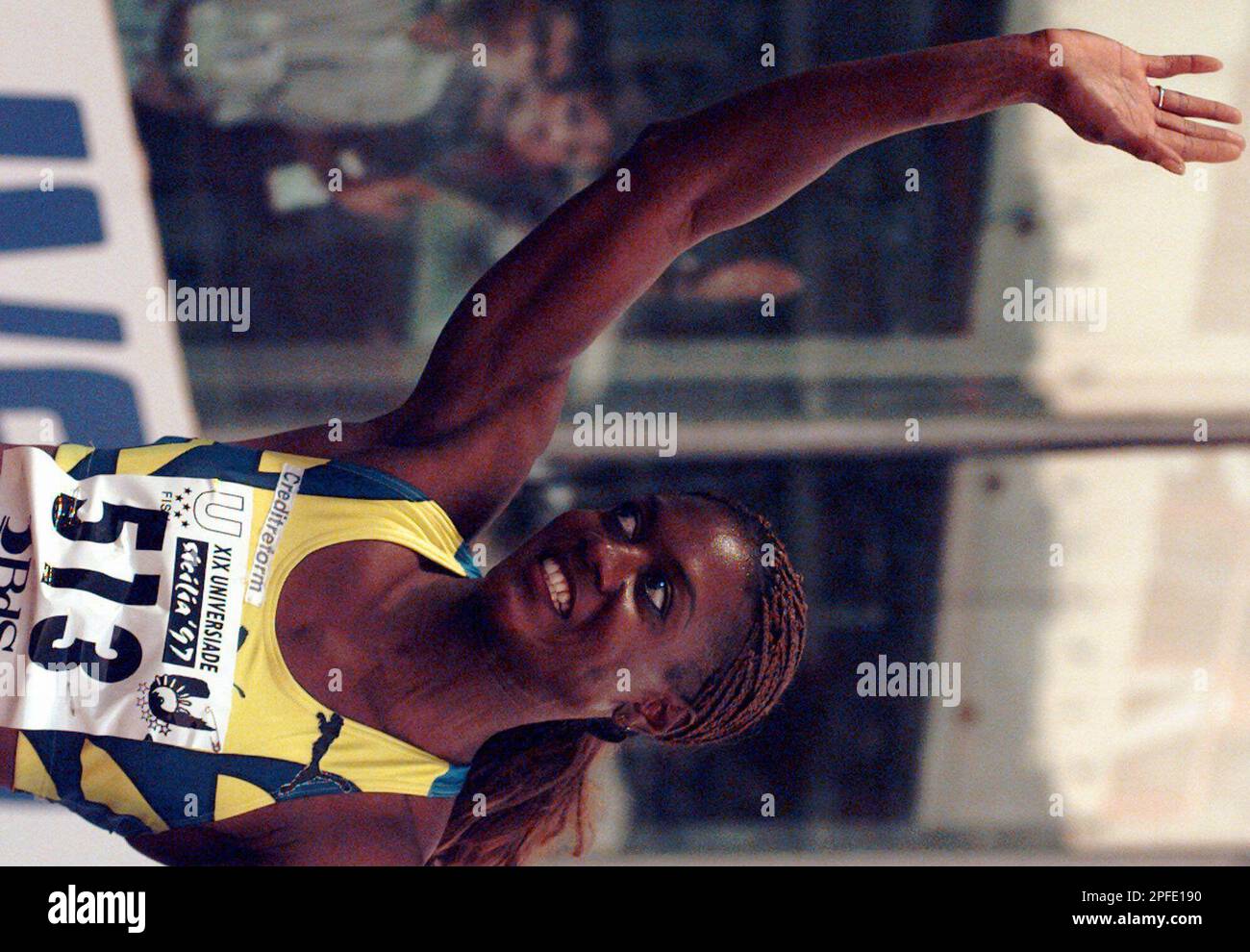 Jamaican sprint superstar Merlene Ottey waves to fans after winning the ...