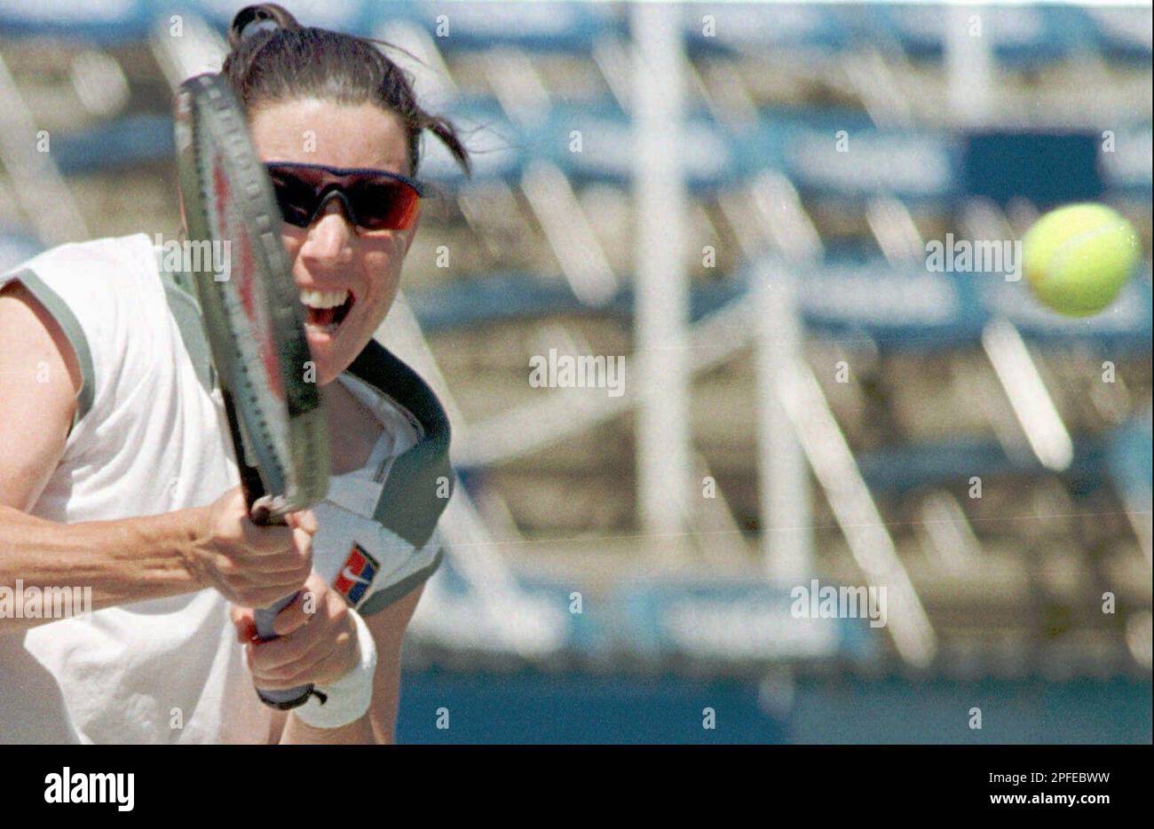 Canada's Rene Simpson fought the good fight but went down to defeat to ...