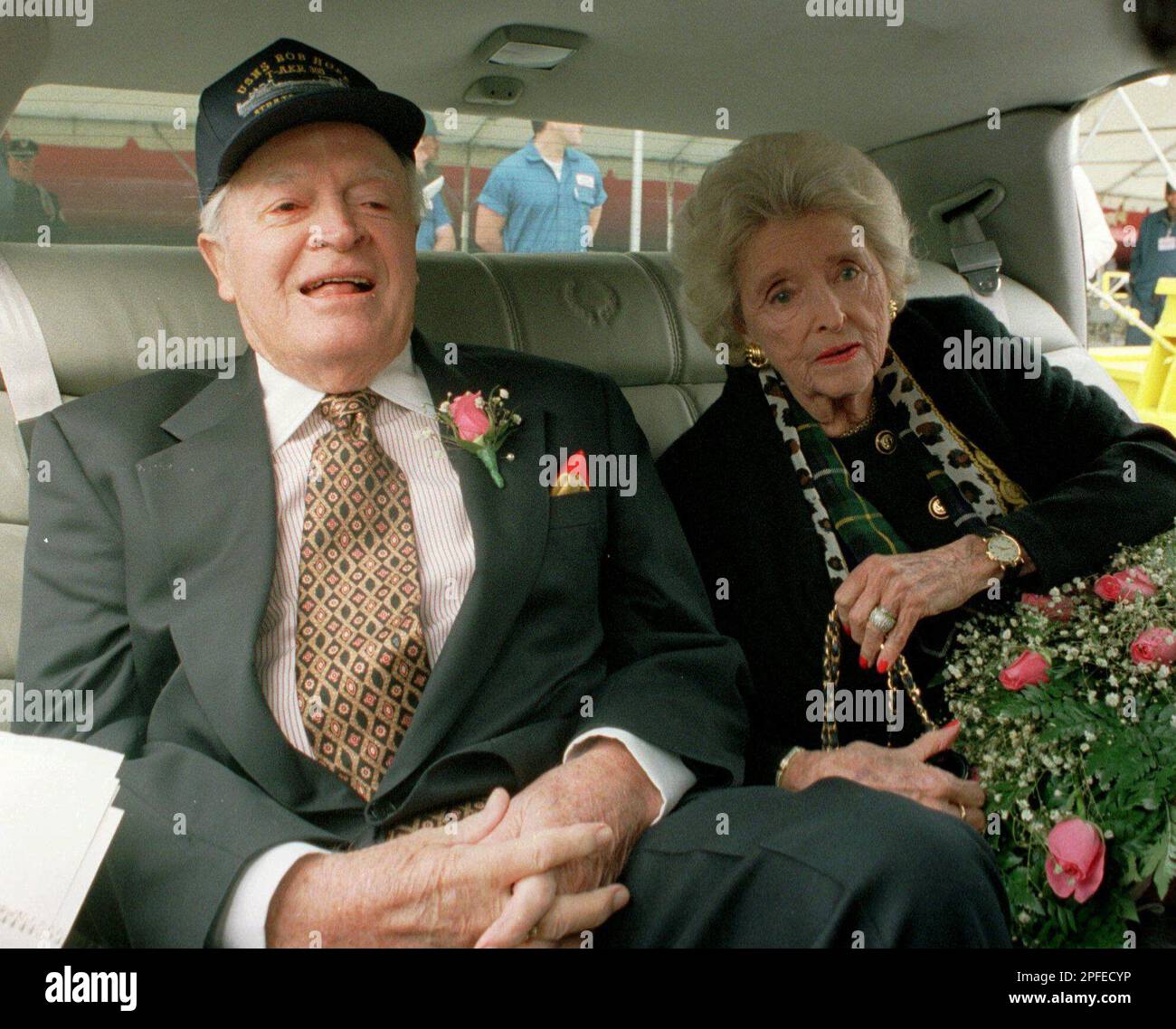Entertainer Bob Hope and his wife Delores share a laugh with the media ...