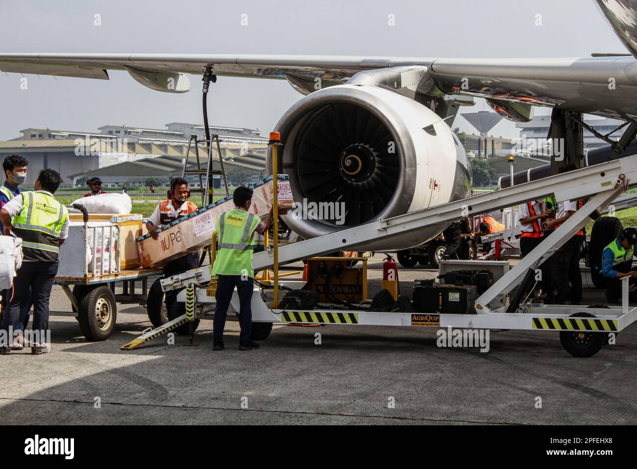 Bandung, West Java, Indonesia. 17th Mar, 2023. Staff prepares a Super ...