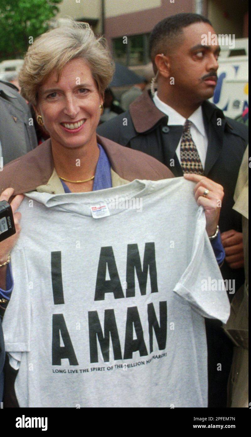 New Jersey Gov. Christie Whitman displays an "I AM A MAN", T-shirt that ...