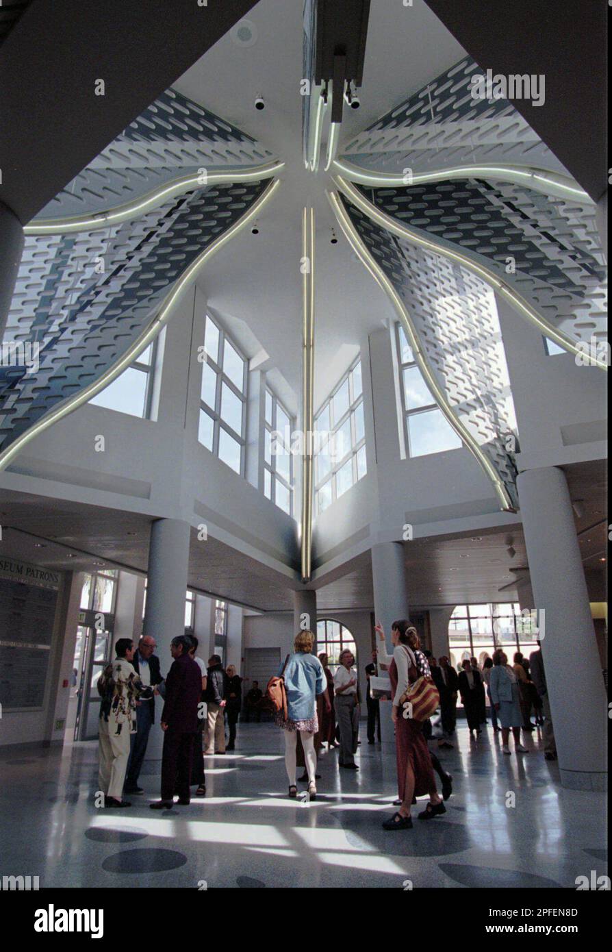 Museum goers at the Museum of Contemporary Art, San Diego get a look at ...