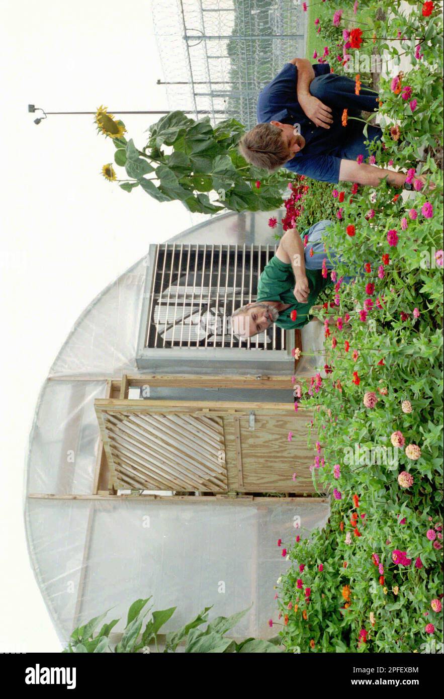 Jon Campbell, left, and Fred Woods, inmates at Gus Harrison ...