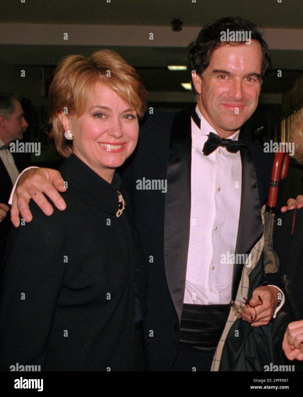 Jane Pauley and husband Garry Trudeau pose for photographers in New ...