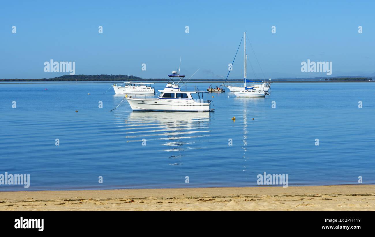 Past boats hi-res stock photography and images - Alamy
