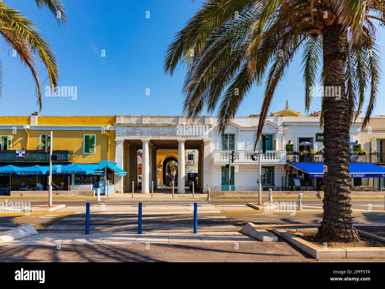 Nice, France - August 5, 2022: Historic city gate at Quai des Etats ...