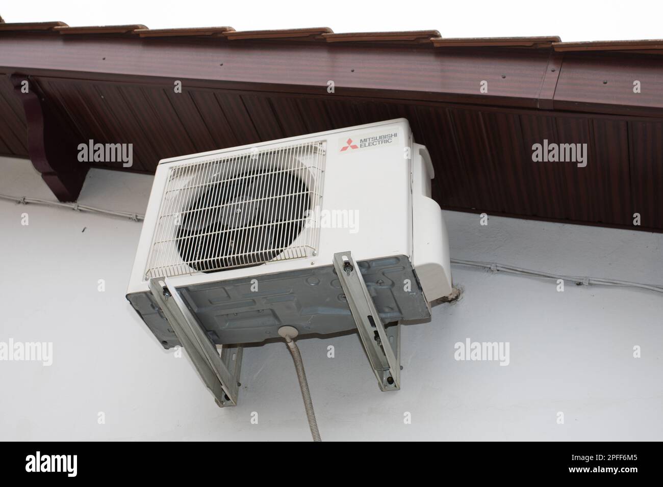 Mitsubishi electric air conditioning hi-res stock photography and images - Alamy