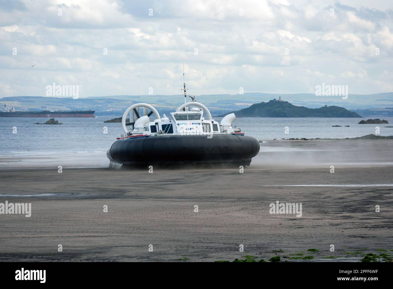 Stagecoach testing a proposed hovercraft crossing from Kirkcaldy to ...