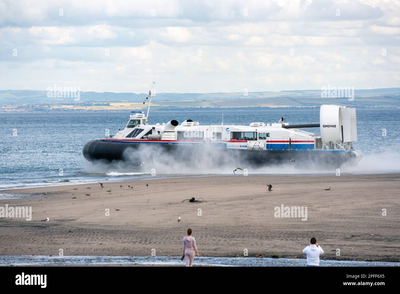 Stagecoach testing a proposed hovercraft crossing from Kirkcaldy to ...