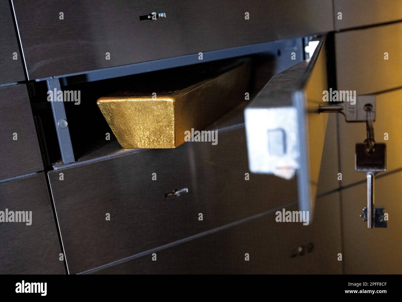 Munich, Germany. 16th Mar, 2023. At the precious metal dealer Pro Aurum ...