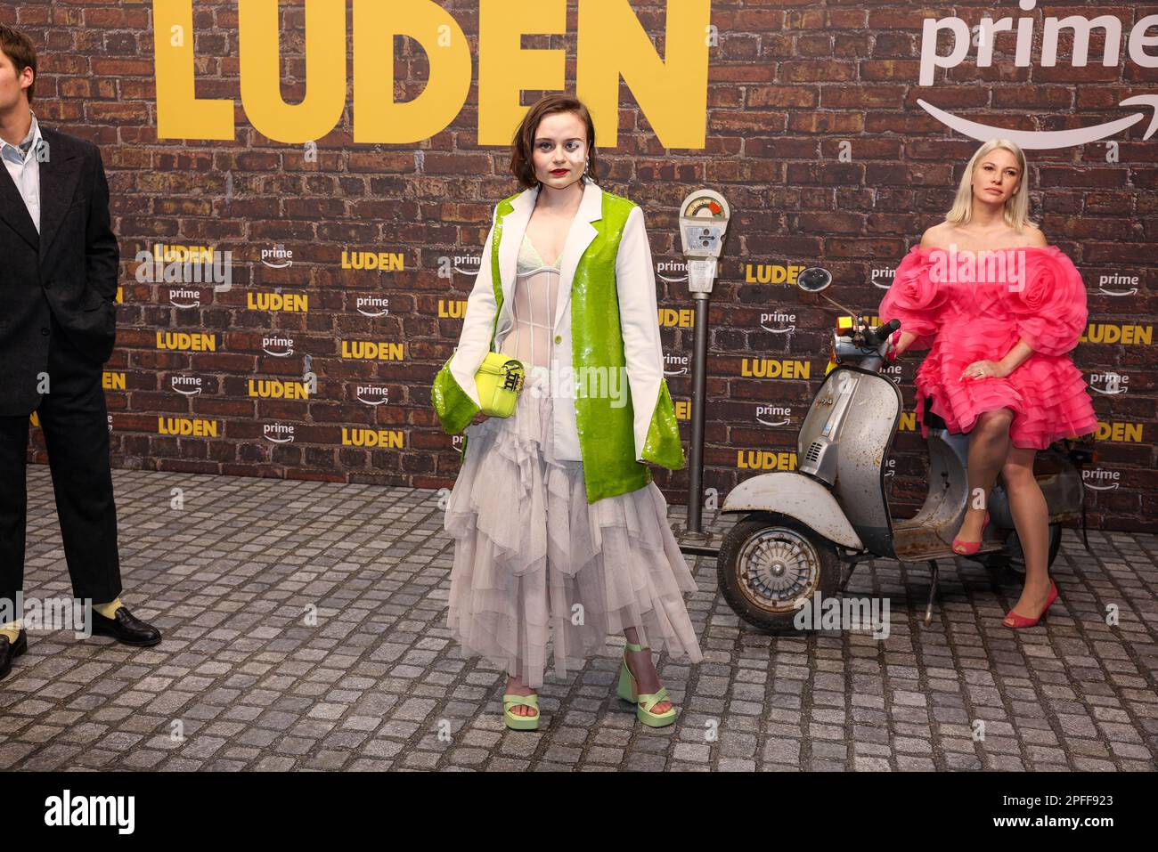 Berlin, Germany. 01st Mar, 2023. Lena Urzendowsky comes to the premiere ...