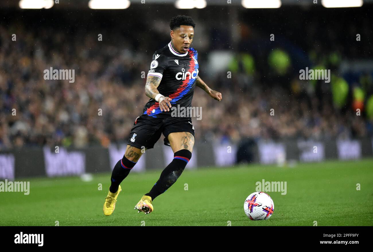 Footballer nathaniel clyne hi-res stock photography and images - Alamy