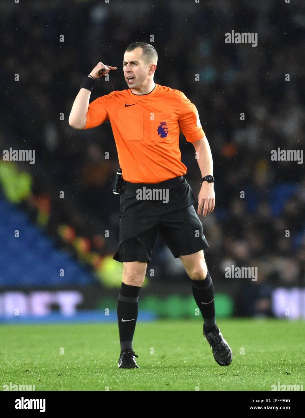 Football referee peter bankes hi-res stock photography and images - Alamy