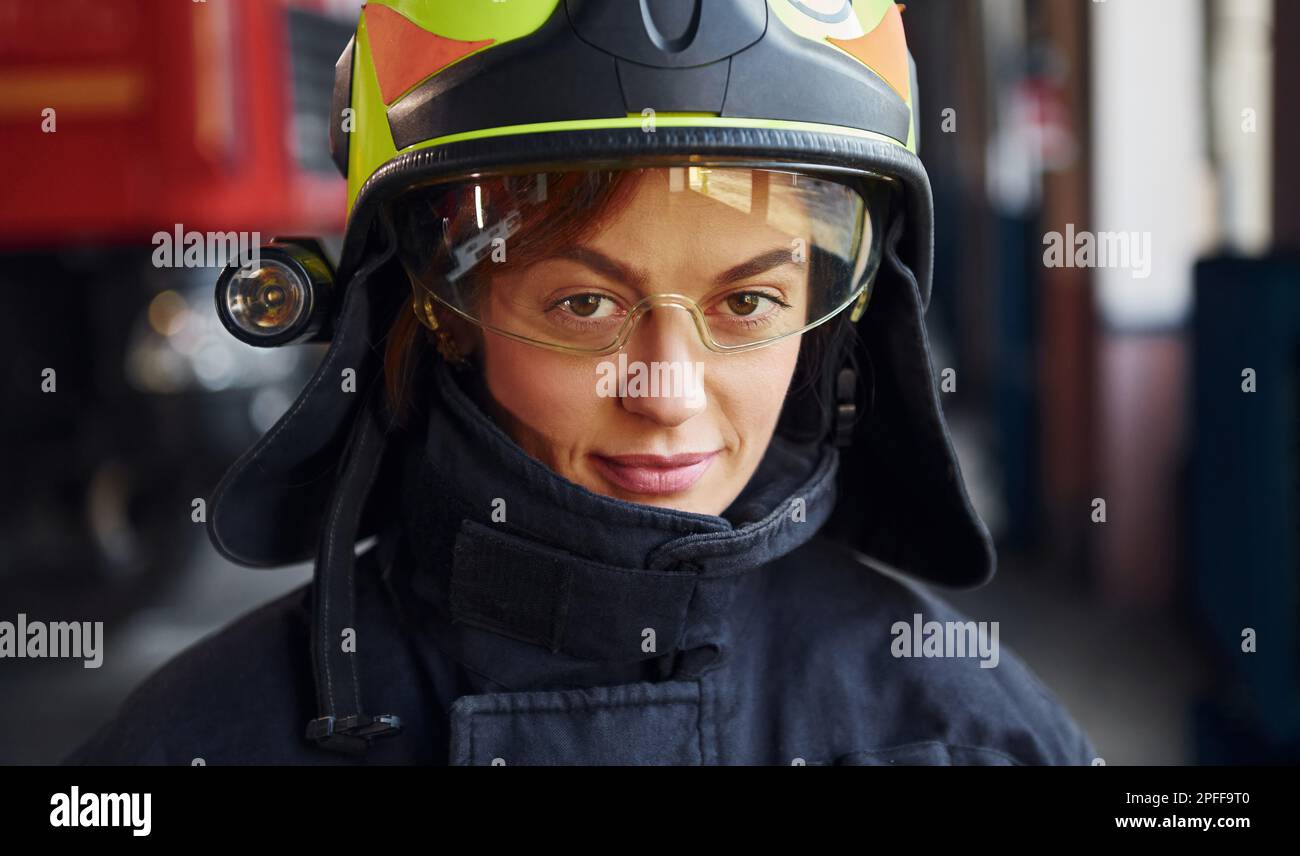 Portrait female firefighter close hi-res stock photography and images ...