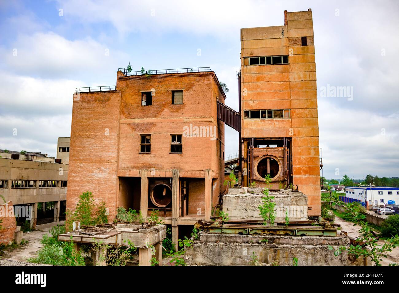 Industrial view of an old abandoned factory Stock Photo - Alamy