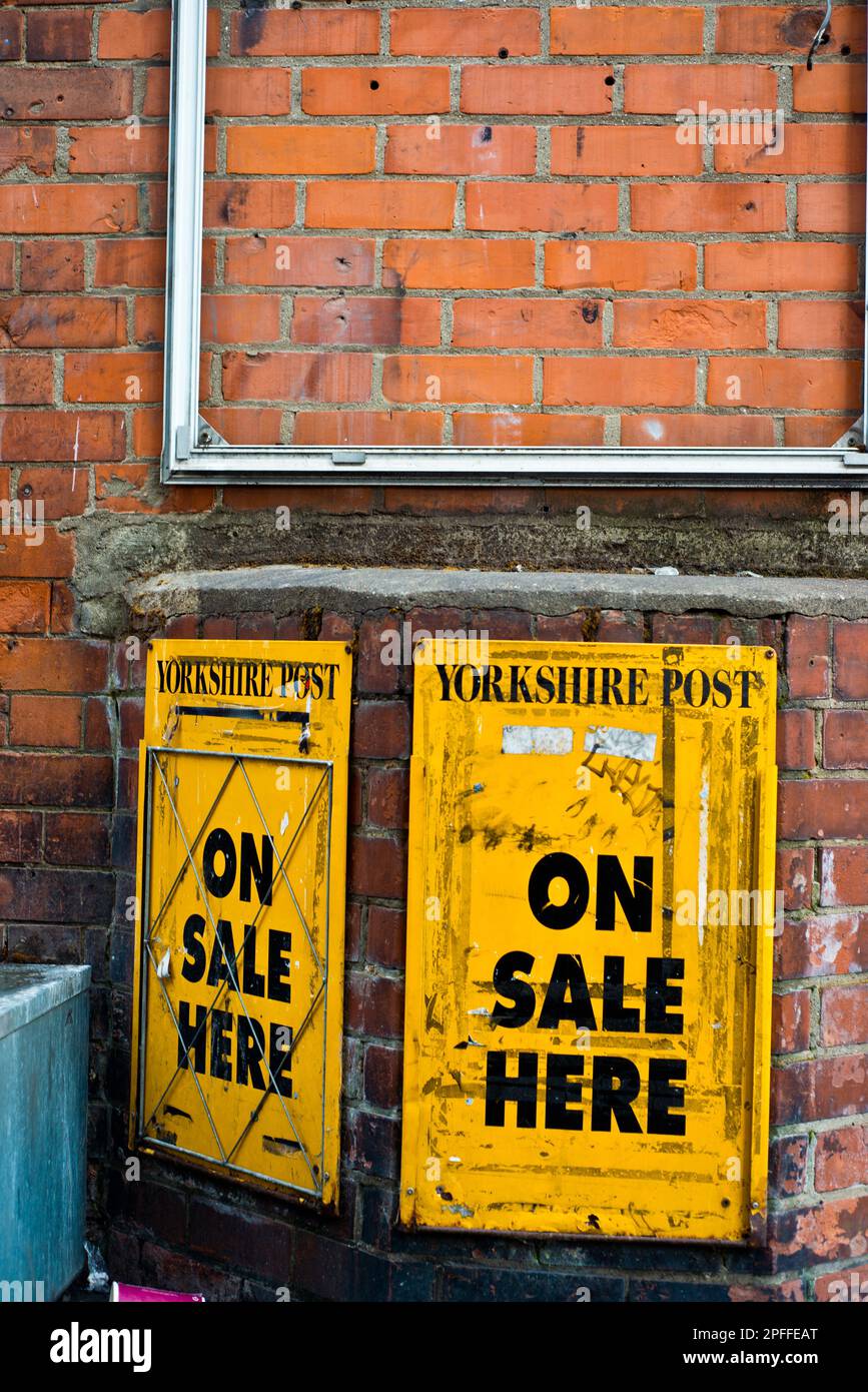 Old Yorkshire Post Signs, Anlaby Road, Hull, Humberside, England Stock ...