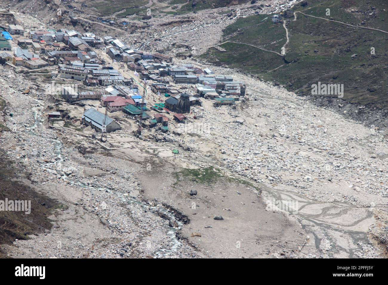 Kedarnath temple aerial view after Kedarnath Disaster 2013. Kedarnath ...