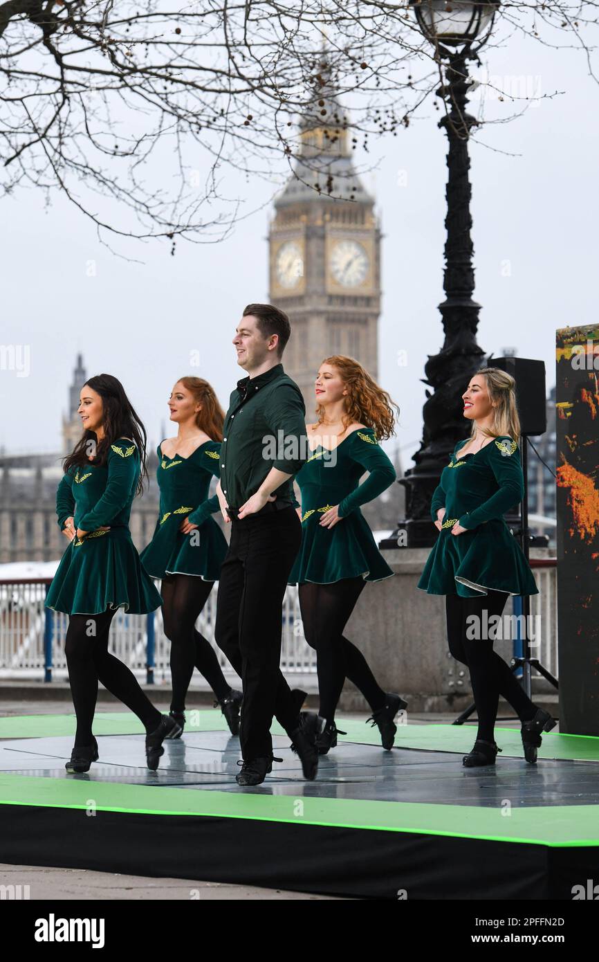 EDITORIAL USE ONLY Irish dancers perform on Tourism Ireland's 'greenest ...