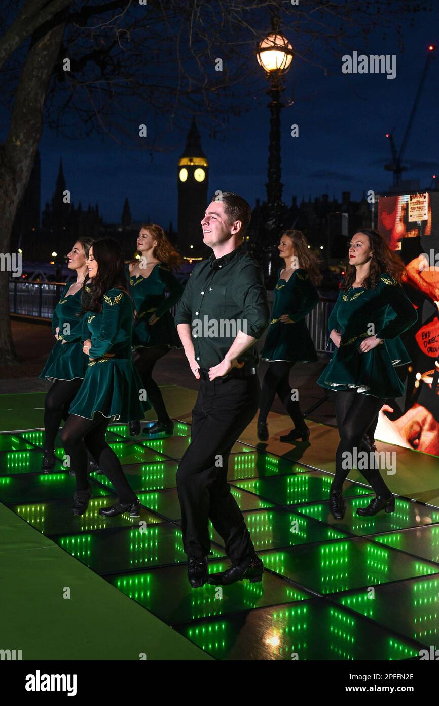 EDITORIAL USE ONLY Irish dancers perform on Tourism Ireland's 'greenest ...