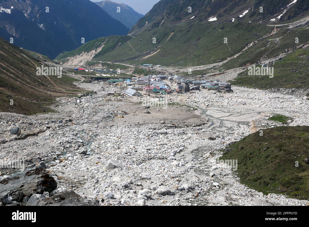 Kedarnath temple aerial view after Kedarnath Disaster 2013. Kedarnath ...