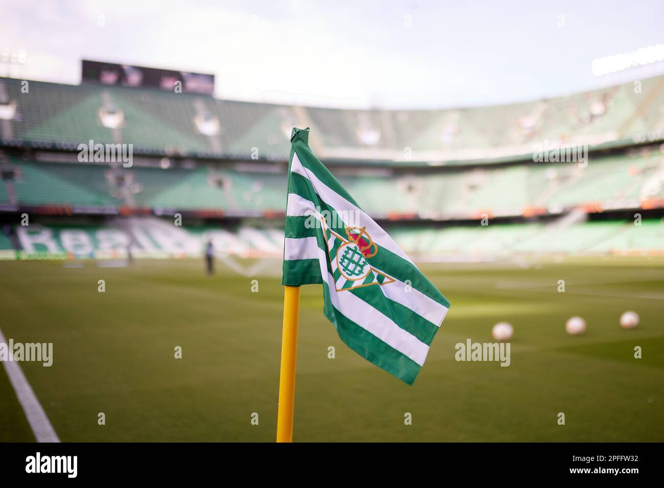 Manchester united logo 2023 hi-res stock photography and images - Alamy