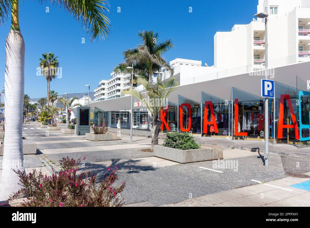 Beach promenade, Avenue Rafael Puig Lluvina,, Playa de las Américas ...