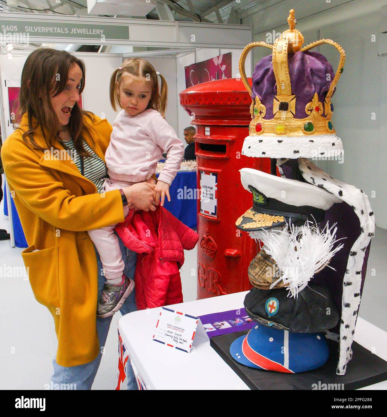 Cakes fit for a king hi-res stock photography and images - Alamy