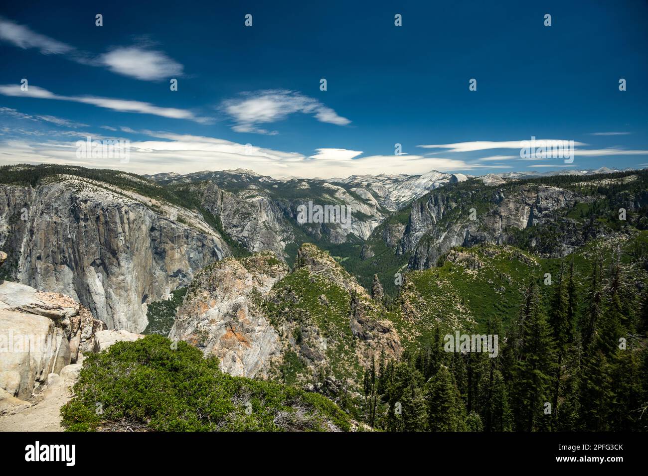 El Cap and Cathedral Rocks Stand Above The Valley Below In Yosemite ...