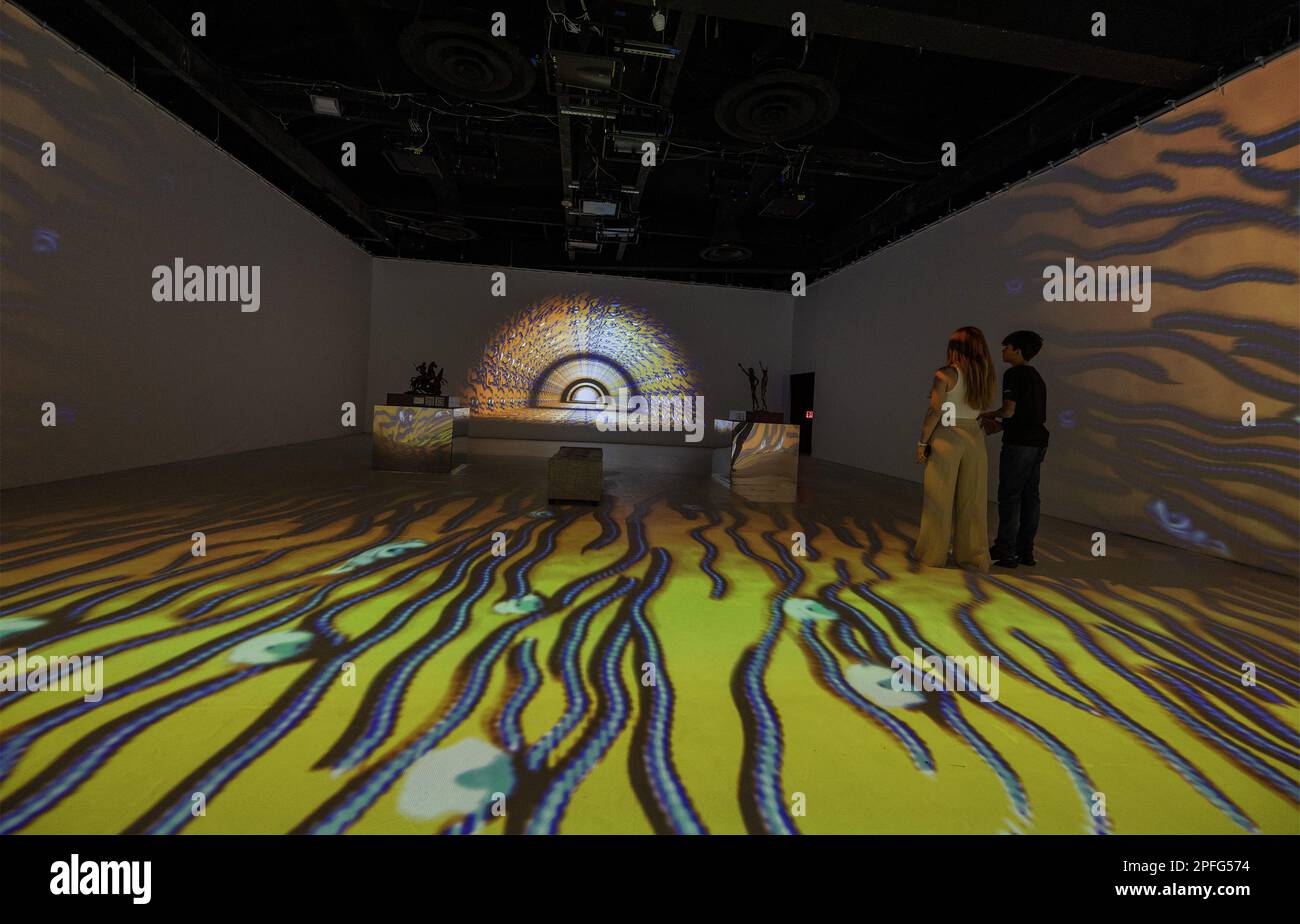 Immersive dali experience hi-res stock photography and images - Alamy