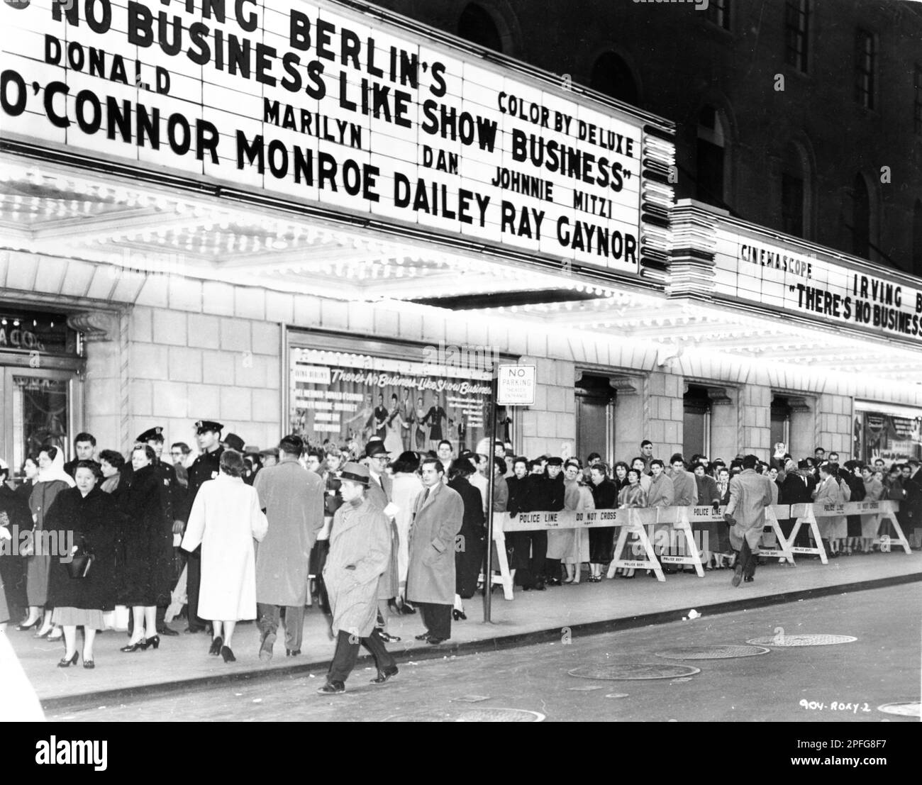 Premiere at Roxy Movie Theatre in New York on December 16th 1954 of ...