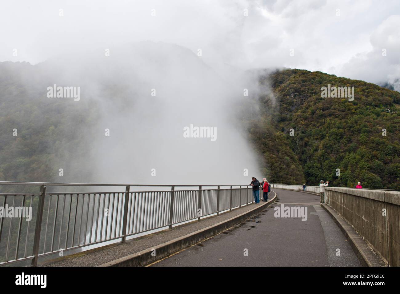 Switzerland, Verzasca dam Stock Photo - Alamy