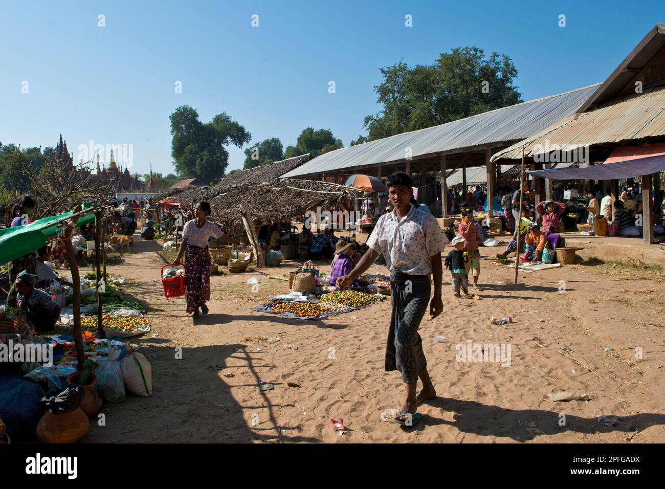 Myanmar, surrounding of Bagan, traditional market Stock Photo - Alamy